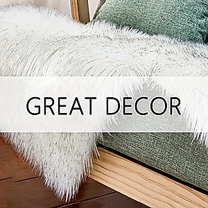 Cyditan Double Heart Shape Rugs, Fluffy Faux Sheepskin Carpet, Fur Plush Area Rugs for Home Living Room Balcony Sofa Floor Mat Bedroom Purple 24x47''