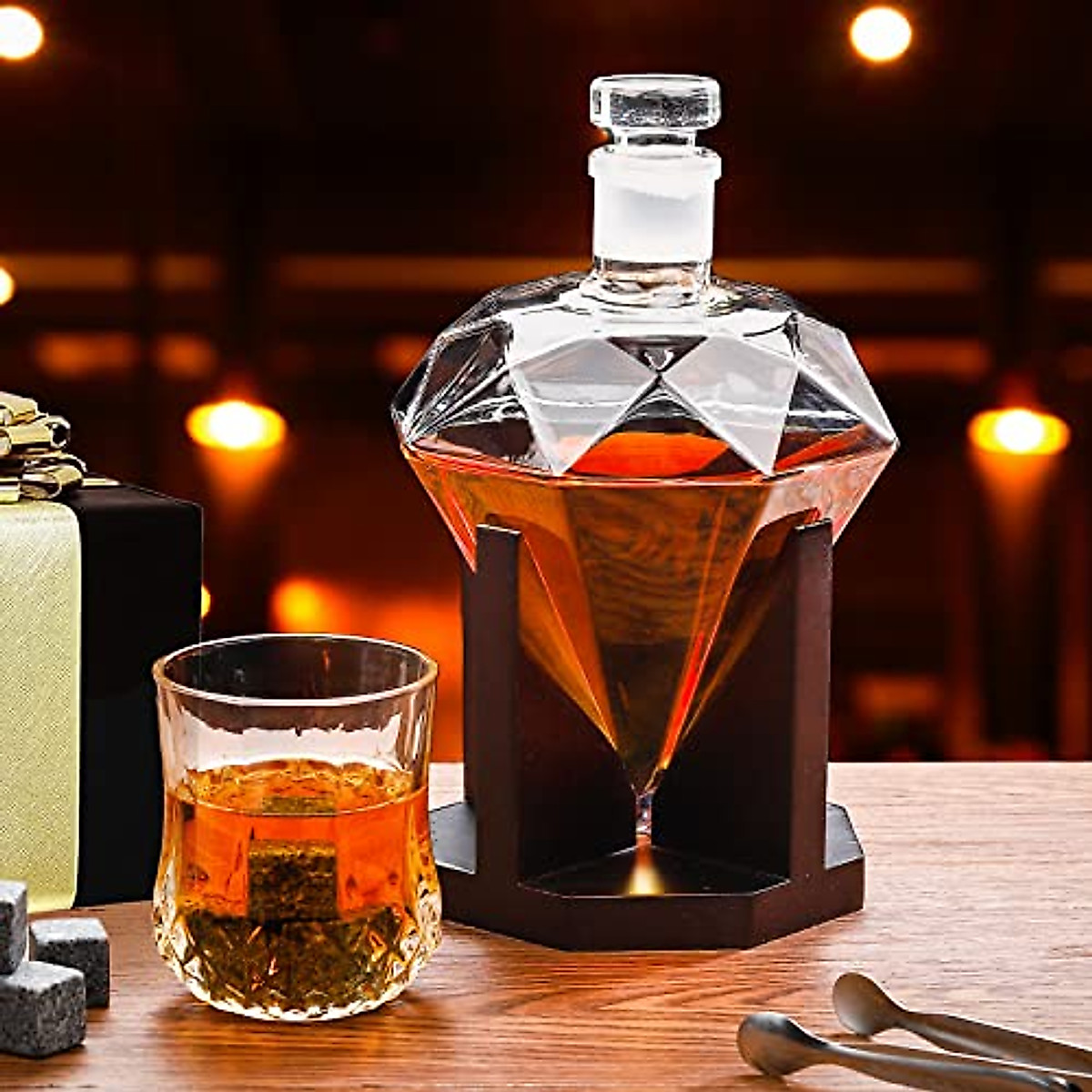 Whiskey Decanter, Diamond Decanter, Glass Liquor Decanter with Wooden Holder for Bourbon, Liquor, Rum, Bourbon, Scotch, Great Gifts for Men Glass Decanter with Airtight Stopper - 850ml/27OZ