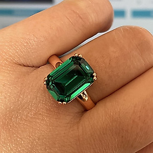 DCFSHEE Green Emerald-Shape Simulated Emerald Jewelry Ring with 18K Rose Gold Plated Silver Women's Engagement Solitaire Ring (US size 7)