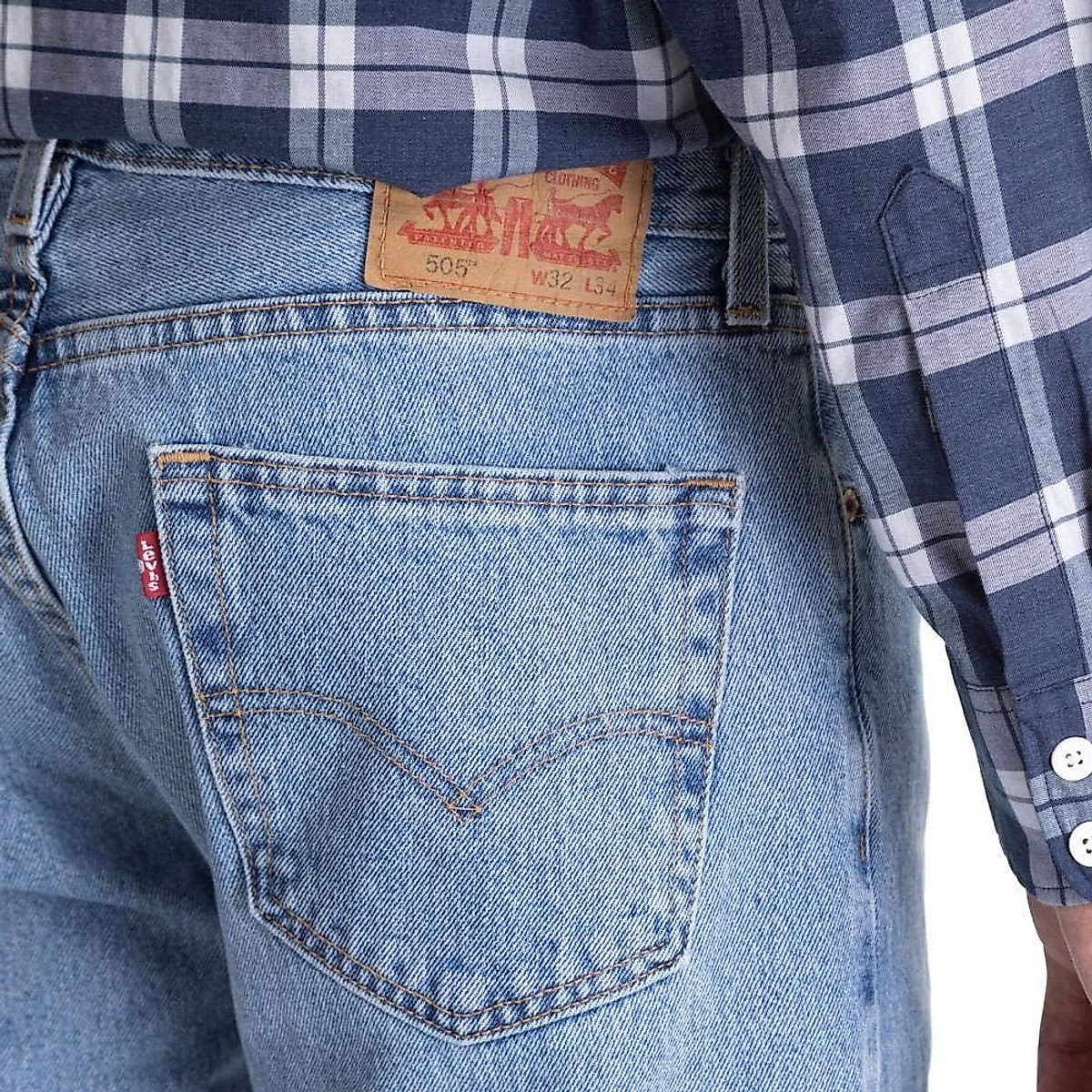 Levi's Men's 505 Regular Fit Jeans (Also Available in Big & Tall), Light Stonewash, 32W x 34L