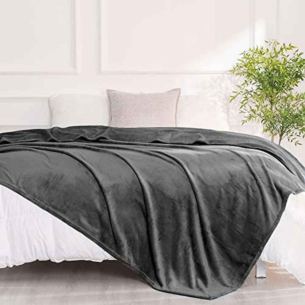 RECYCO Large Fleece Queen Size Blanket 90x90 Inch, Super Soft Queen Blanket for Bed, Lightweight Fuzzy Cozy Warm Dark Grey Queen Blanket for All Season