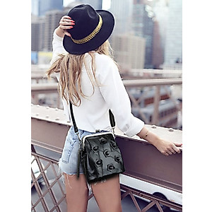 SMALLBLUER Women Rivet Purses Satchel Kiss-lock Vintage Chain Shoulder Bag Clutch Wallet Handbag with Tassel Pendant-Black