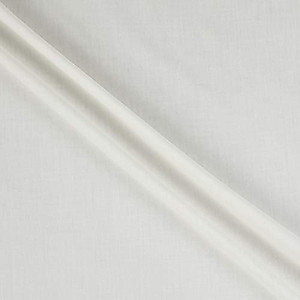 Liberty Broadcloth™ Ivory (20 Yard Bolt)
