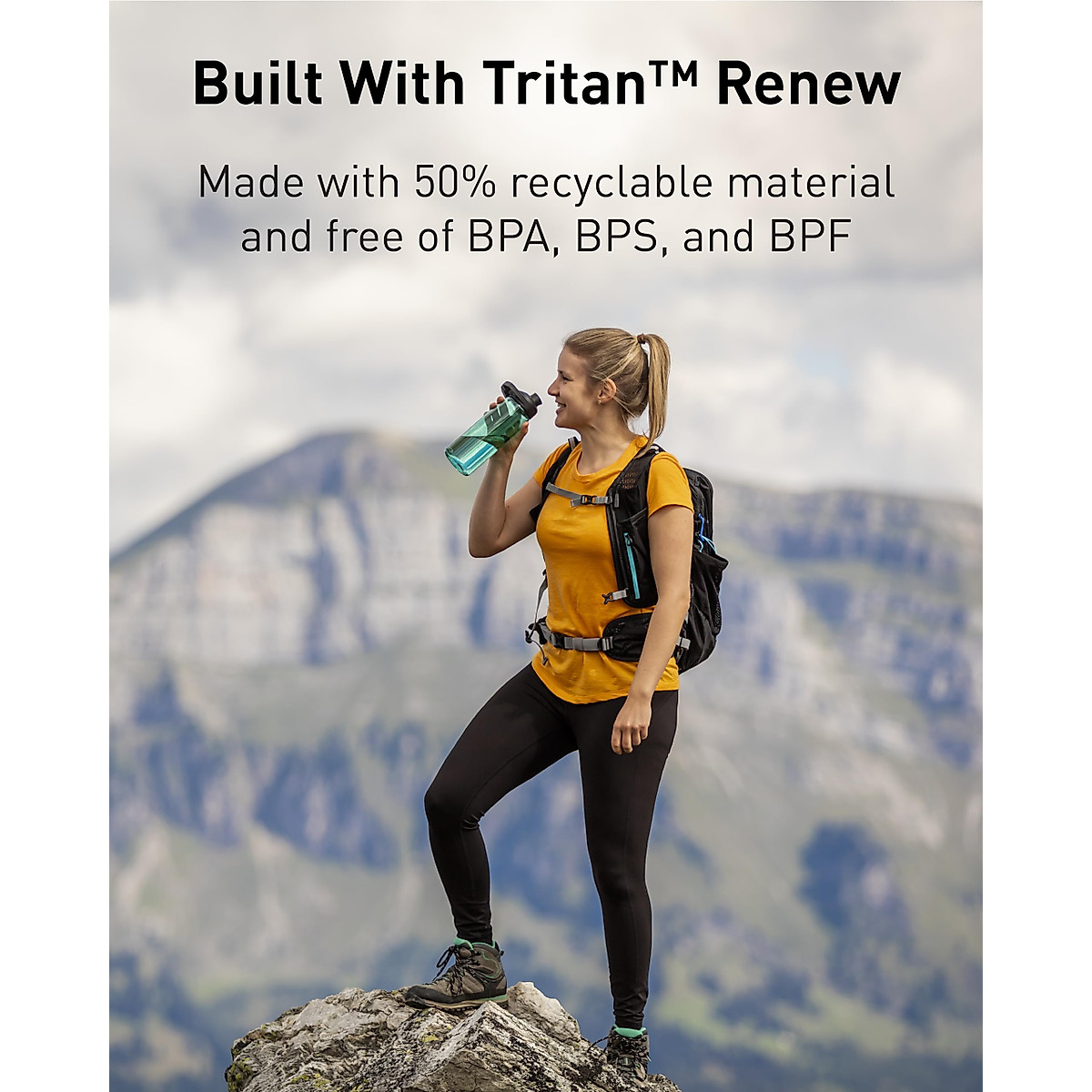 CamelBak Chute Mag BPA Free Water Bottle with Tritan Renew - Magnetic Cap Stows While Drinking, 20oz, Clear