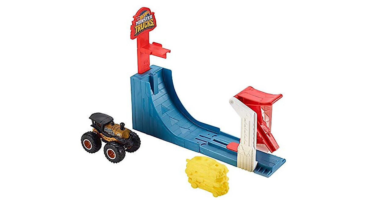 Hot Wheels Monster Trucks Big AIR Breakout Play Set
