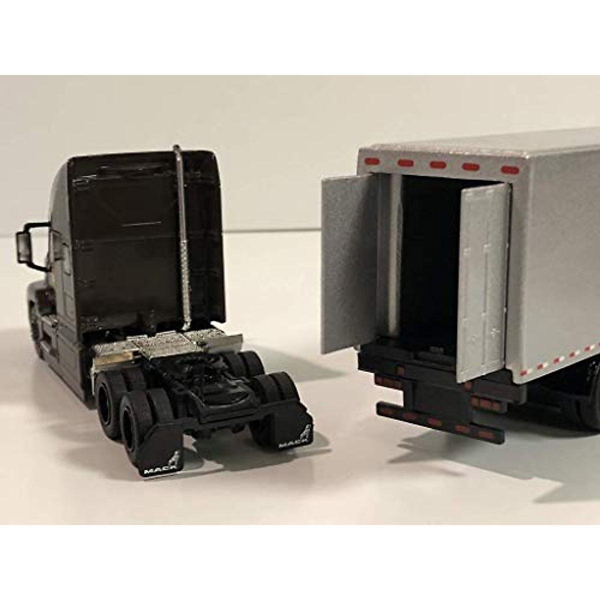 Mack 1/64 2019 Anthem Semi w/ Box Trailer, United Parcel Service (UPS), Greenlight