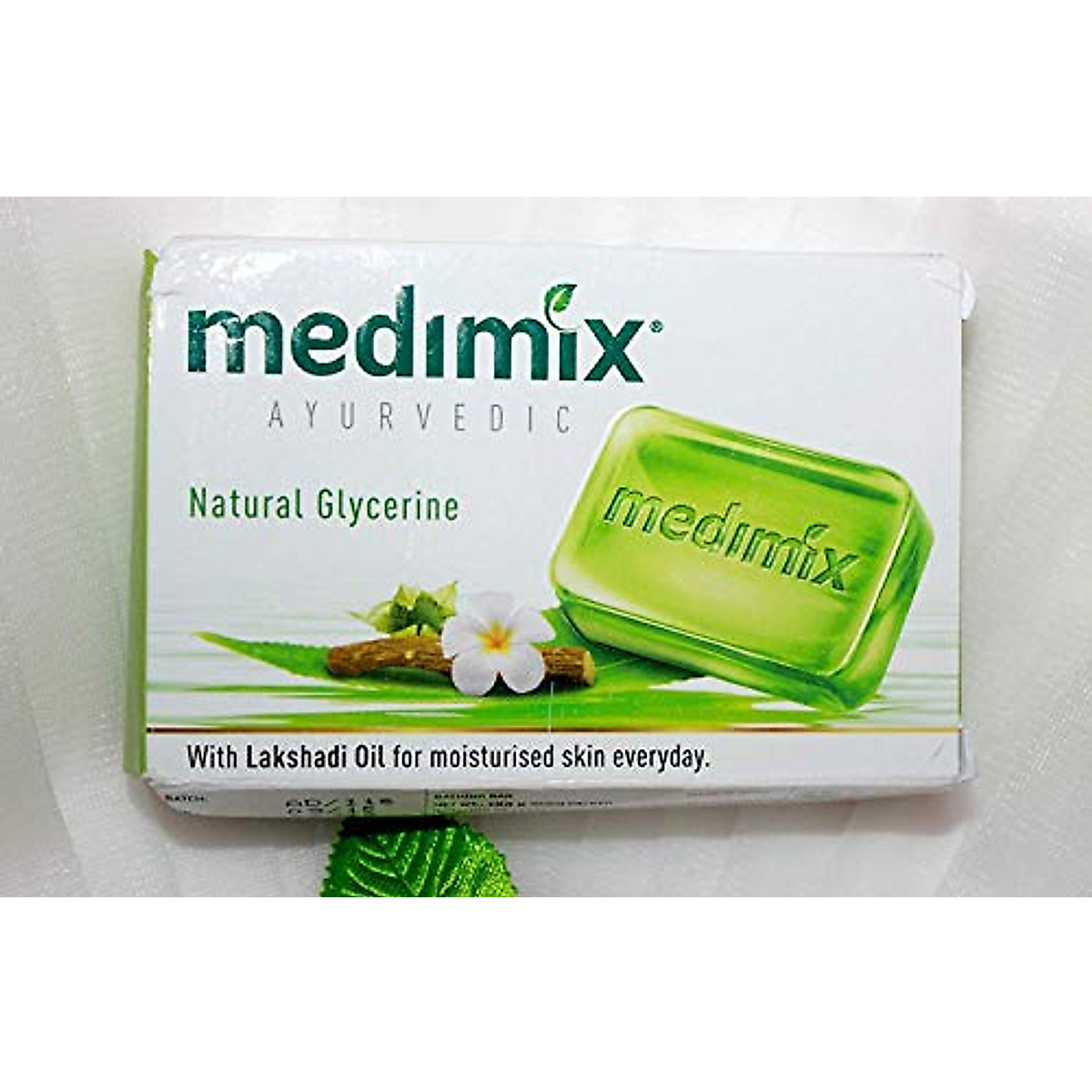 Medimix Herbal Handmade Ayurvedic Soap with Natural Glycerine With Lakshadi Oil for Dry Skin Pack of 10 (10 x 125 g)