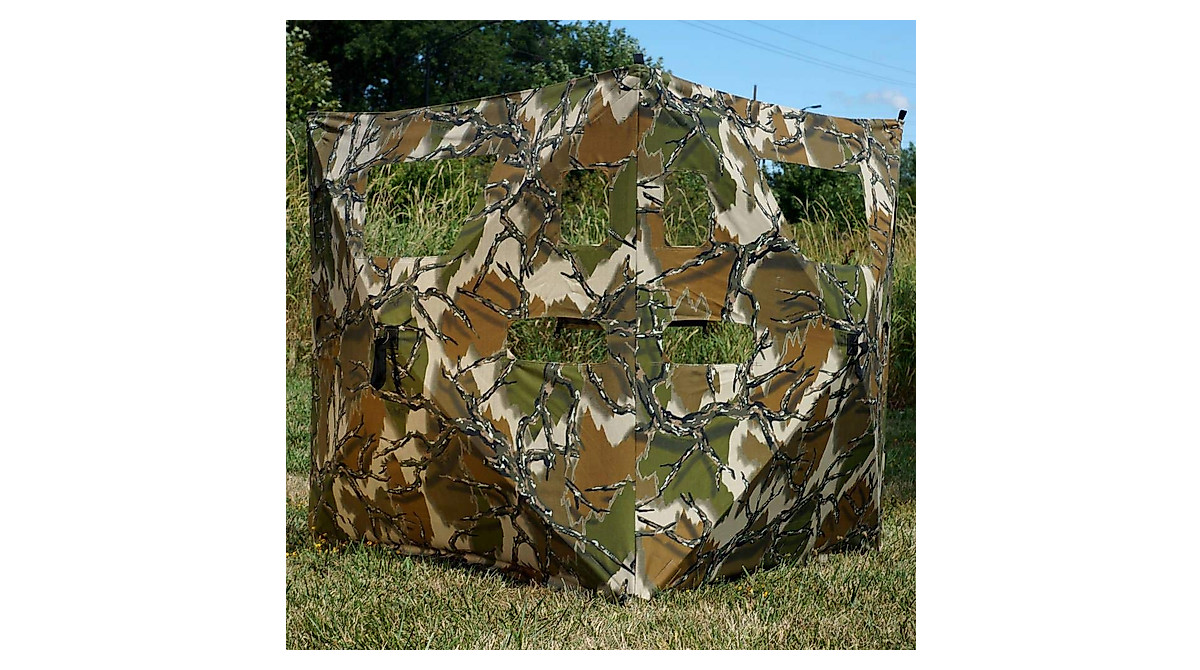 Rhino Blinds CRP-106 Lightweight Two-Panel Hunting Blind for Mobile Hunting