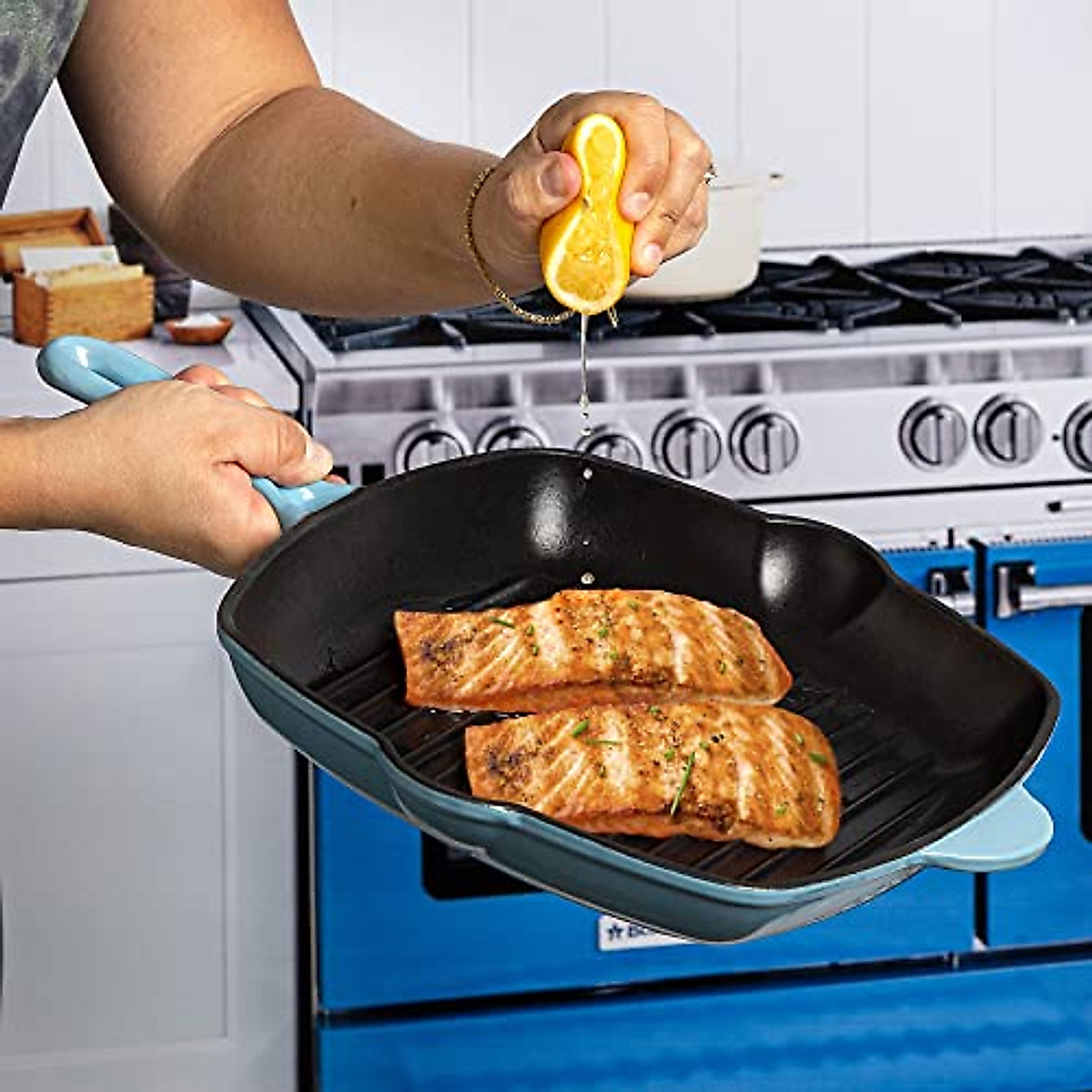 Country Living Enameled Cast Iron Square Griddle Grill Pan with Ridges, Helper Handle and Pouring Spouts for Easy Draining, Indoor Grilling Skillet, 11-Inch, Blue