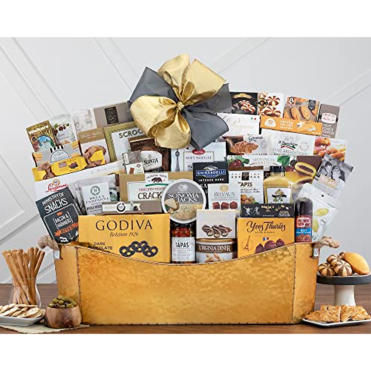 Gourmet Deluxe Gift Basket by Wine Country Gift Baskets