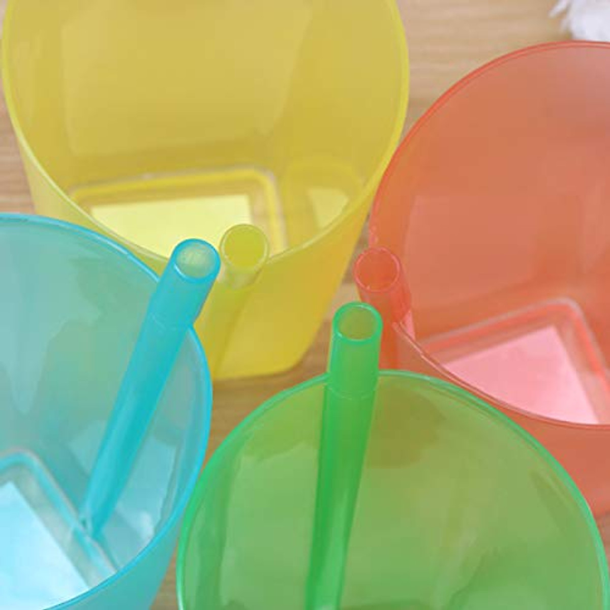 MAGICLULU 4Pcs Cup with Built in Straw Plastic Water Sippy Cups Containers Milk Straw Drinking Cups for Kids (Random Color)