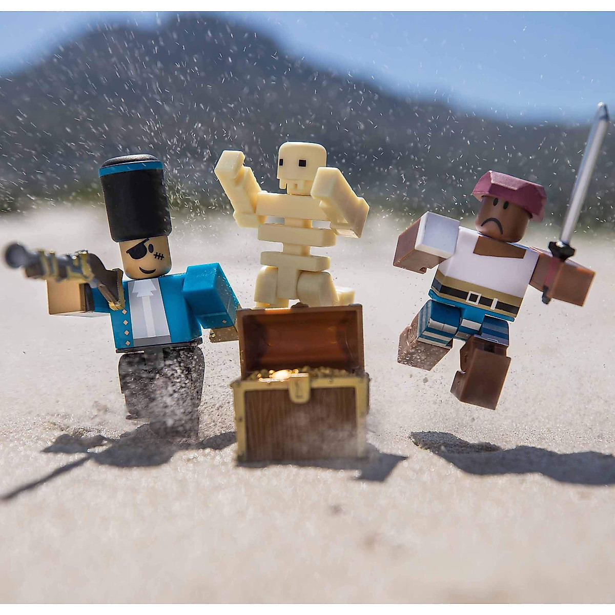 Roblox Action Collection - Cannoneers: Battle for Jolly Island Game Pack [Includes Exclusive Virtual Item]