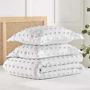 Levtex Home Merry & Bright Collecion - White Pine Quilt Set - Full/Queen Holiday Quilt 88x92 and Two Standard Shams 20x26 - Christmas Tree - Blue, Red, Green and White - Reversible - Polyester