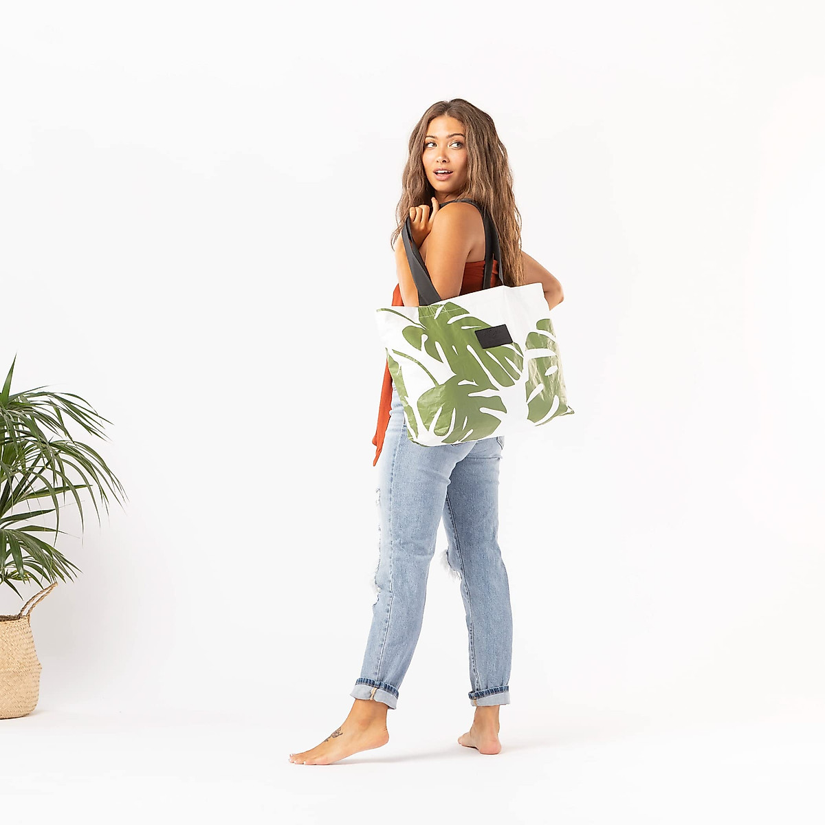 ALOHA Collection Splash-Proof Reversible Monstera Holo Holo Tote in Seaweed