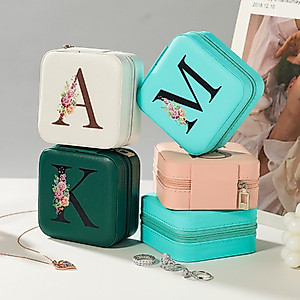 Parima Bride Gifts Bridal Shower Gifts - Personalized Small Travel Jewelry Box Jewelry Case Organizer for Women Bridesmaid Proposal Maid of Honor Bachelorette Party Wedding Day Gift - Letter B, White