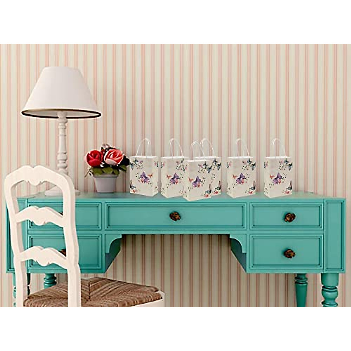 YYaaloa Gift Bags Kraft Paper Bags with Handle 8.26 x 5.9 x 3.15 inch Party Favor Bags for Baby Shower Kids Birthday Wedding Xmas Party Supplies (Pack of 30)