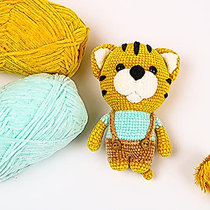 Light Green Chenille Velvet Yarn Crochet Hat Scarf Sweater Yarn Soft Warm DIY Fluffy Yarn Knitting Materials 5 Skiens/200g