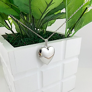 YOUFENG Love Heart Locket Necklace that Holds Pictures Polished Lockets Necklaces Birthday Gifts