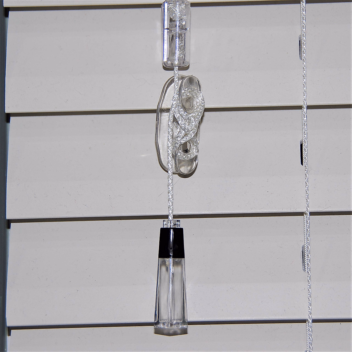 HomeAmore Safety Blind Pull Cord Cleats (4 Pack). The Only Clear Eye Pleasing 2-in-1 Pull Chord Winder. Designed For Free Hanging Or Secure To Wall To Keep Cords Away From Babies, Children and Pets.