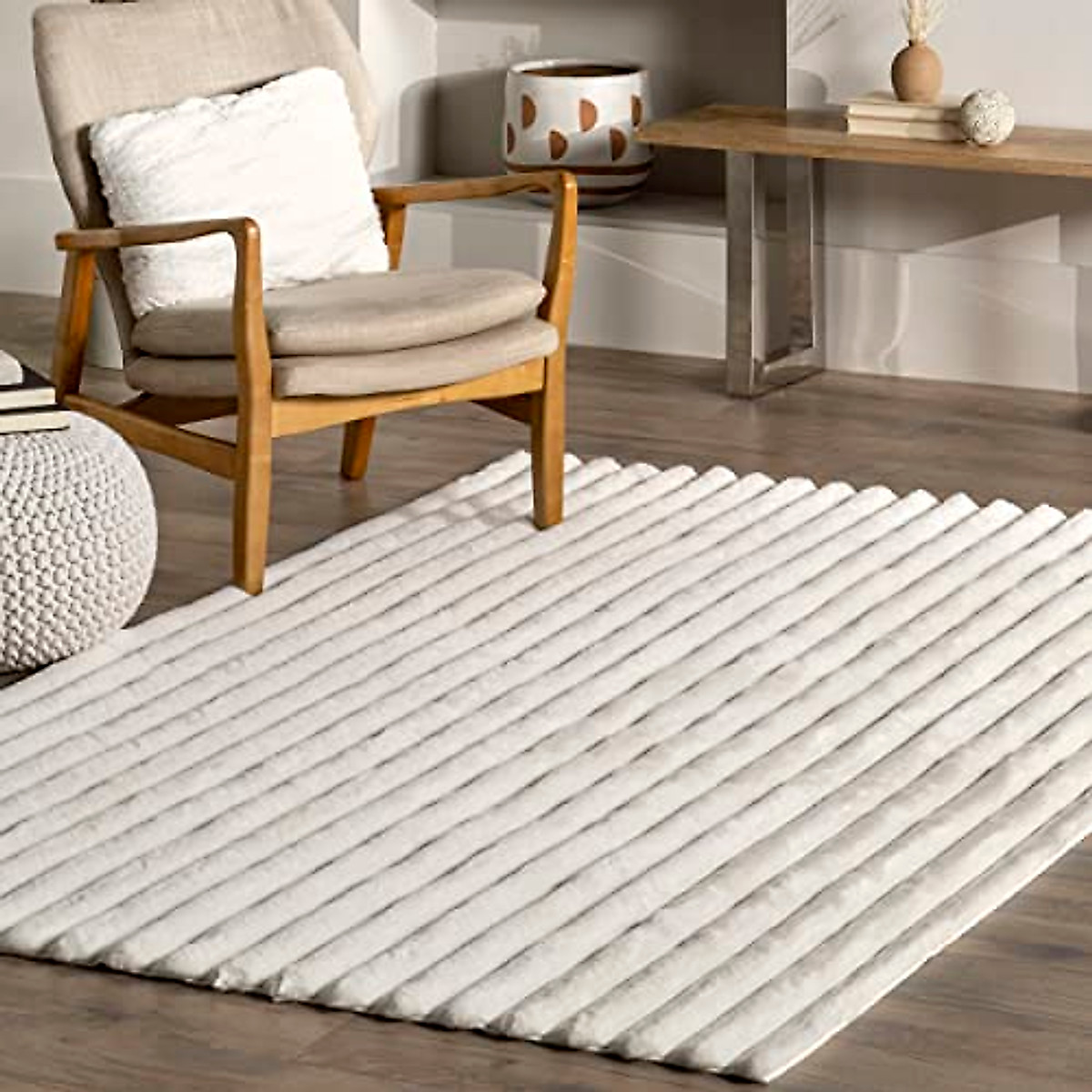 nuLOOM Kai Stripe Faux Rabbit Machine Washable Area Rug, 3' 9" x 6', White