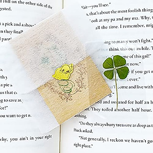 ARTMART Genuine Real Four-Leaf Green Clover St. Saint Patric's Day Bookmarks Irish Shamrock Good Luck Charm for Smartphone Wallet Case Amulet Purse Coating Gift Thanks Card M