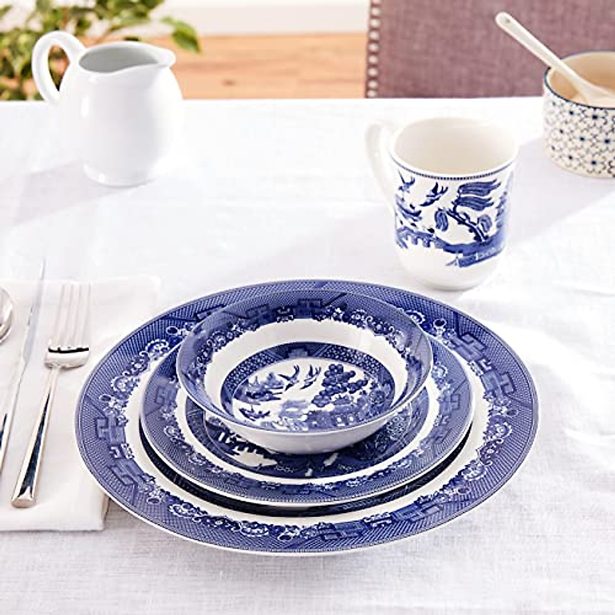 Johnson Brothers Willow Blue 4 Piece Place Setting, Blue and White