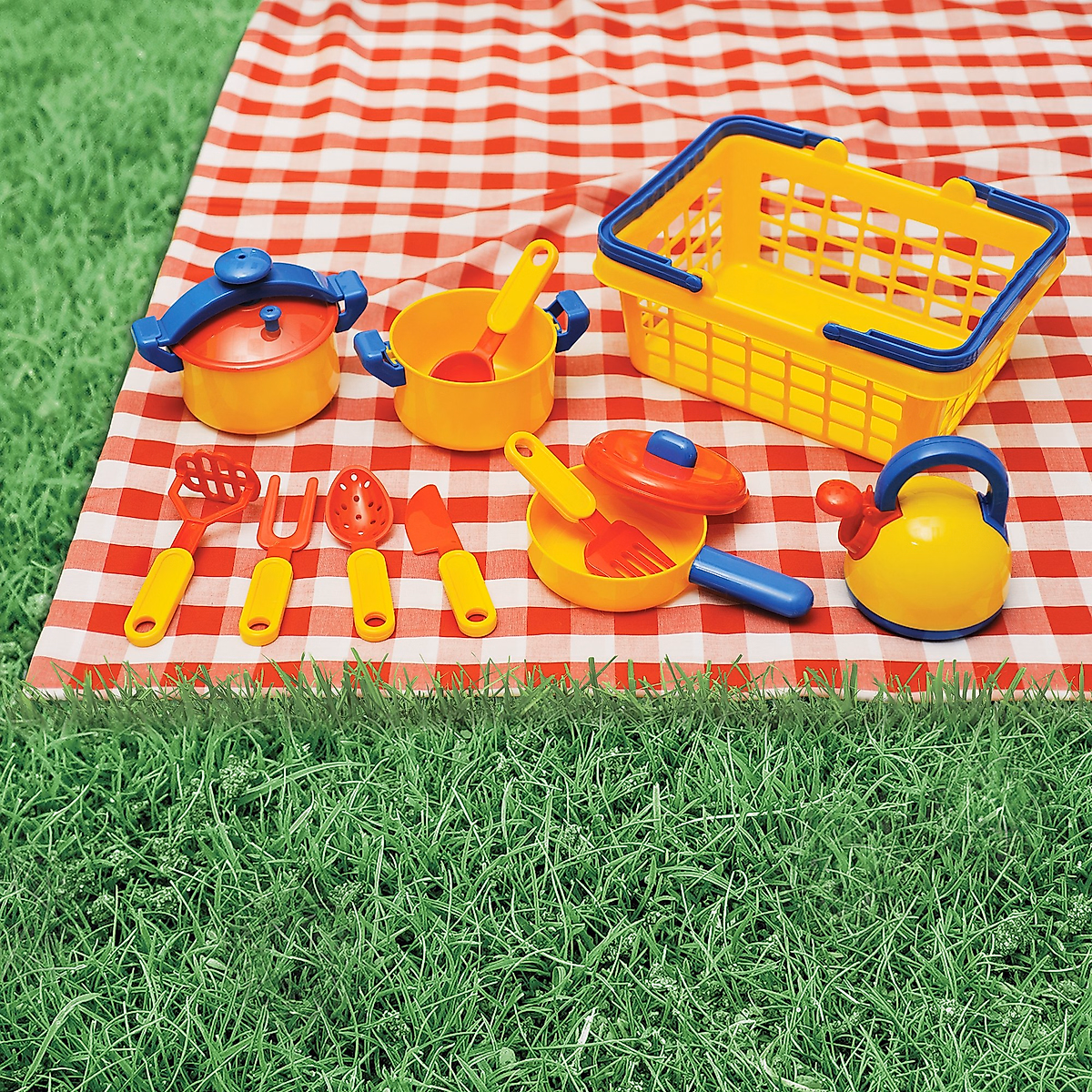 Educational Insights Pots 'N' Pans Set, Kitchen Toys, Pretend Kitchen Set, Set of 13, Ages 3+