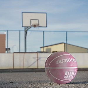 OujiuShark Official Size 5 Basketball, 27.5" Basketball for Age 8-11, Pink Youth Basketball TPU Leather Indoor Outdoor with Net Needle (Without Pump)