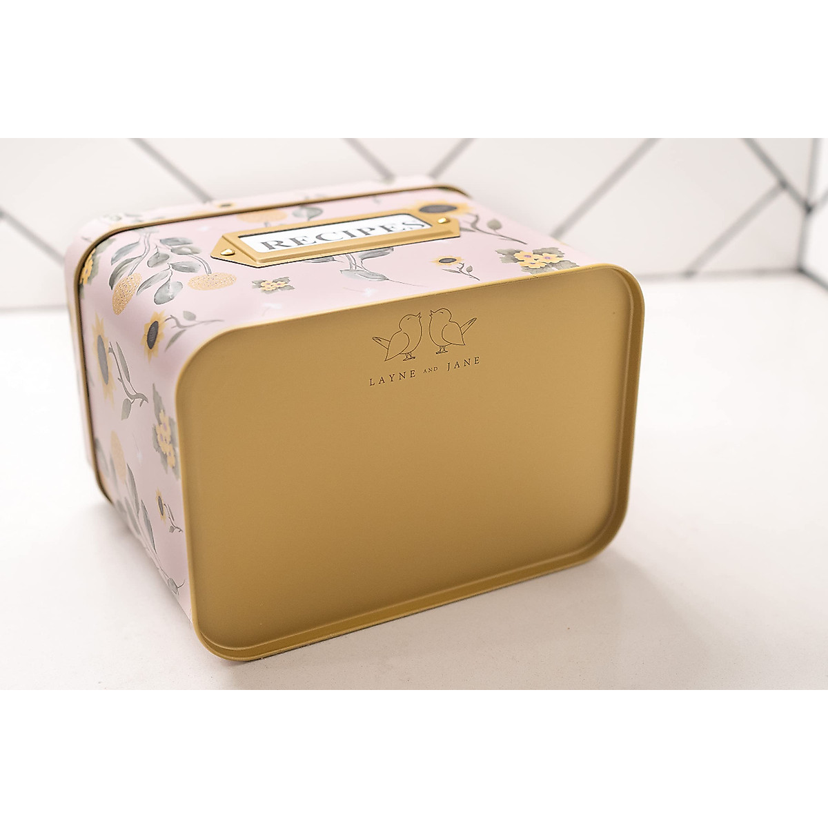 Recipe Box w/ 26 A-Z Dividers - Note Card Holder - Beautiful 4x6 Recipe Card Box - Tin Recipe Organizer w/ 2 Labels Recipes & Notes - Waterproof Index Card Holder for kitchen countertop, office desk