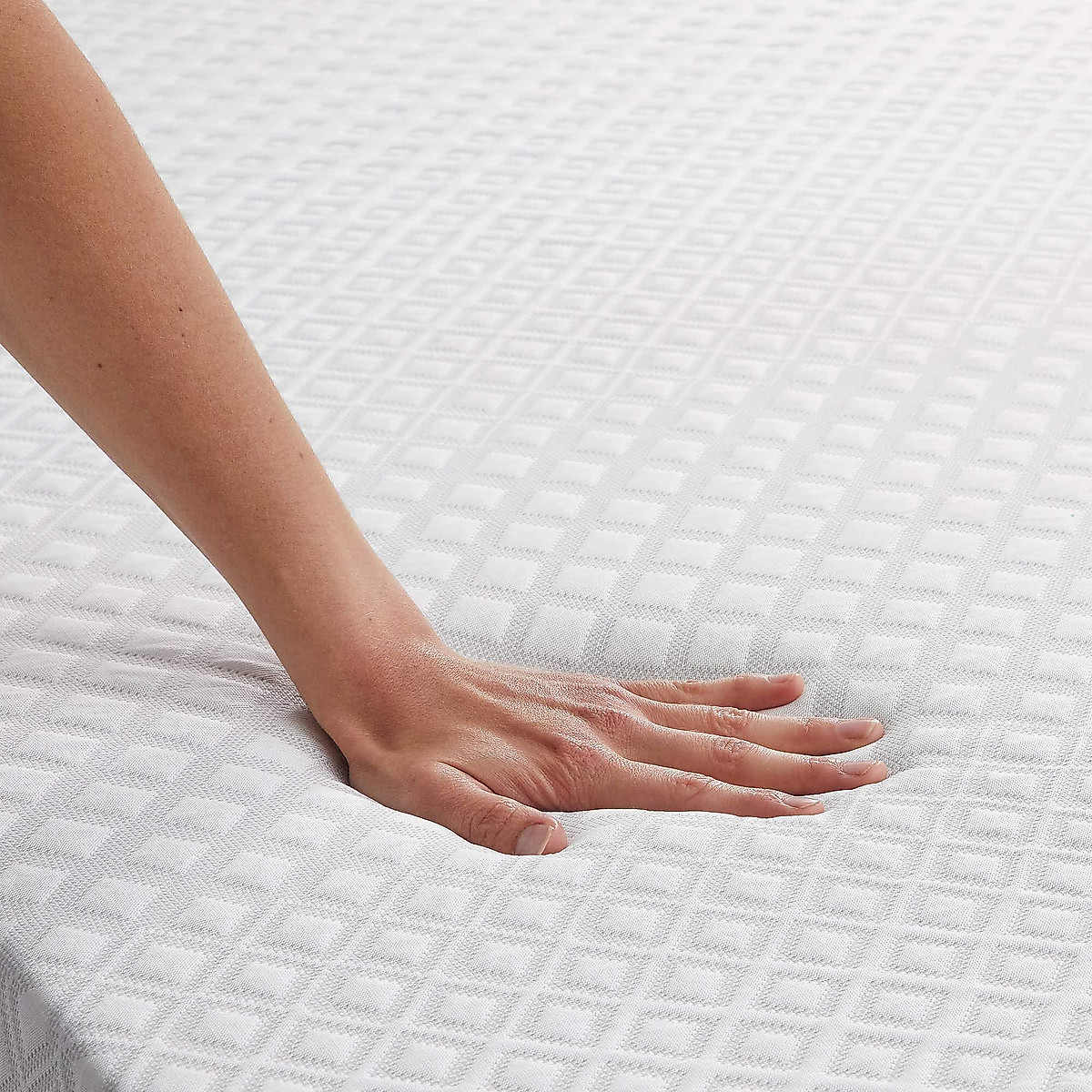 Malouf CARBONCOOL LT + OMNIPHASE Active Night Long—Phase Change Material Advanced Cooling Mattress Topper, Queen, White