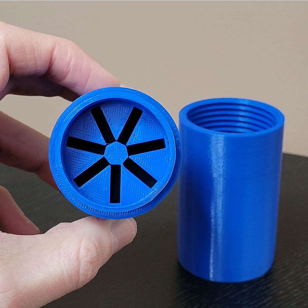 Eye Drop Vials Holder - Seven (7) Eye Drop Vials - Round Screw On Lid - Znet3D (Blue)