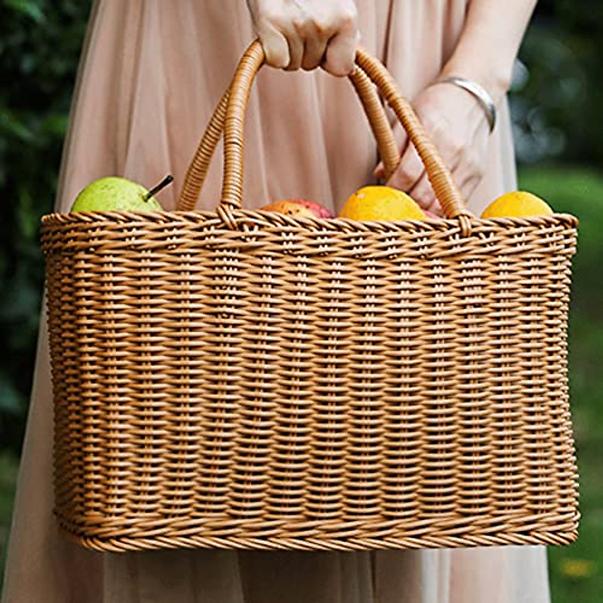 Milisten Picnic Handwoven Basket with Handles: Plastic Shopping Basket Decorative, Reusable Grocery Bag Woven Straw Tote Bag ForHome Outdoor Vegetables Fruit
