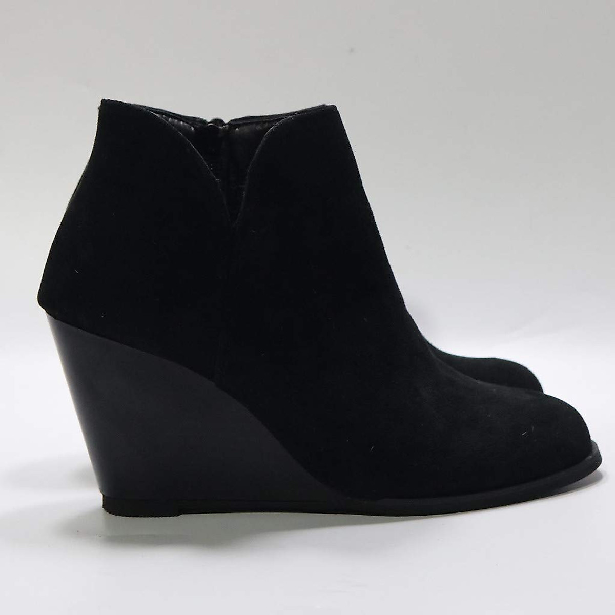 Women's Wedges Ankle Booties Retro V Cutout Comfy Short Boots Flock Leather Zip Closure Stacked Chunky Block Heels Shoes Black