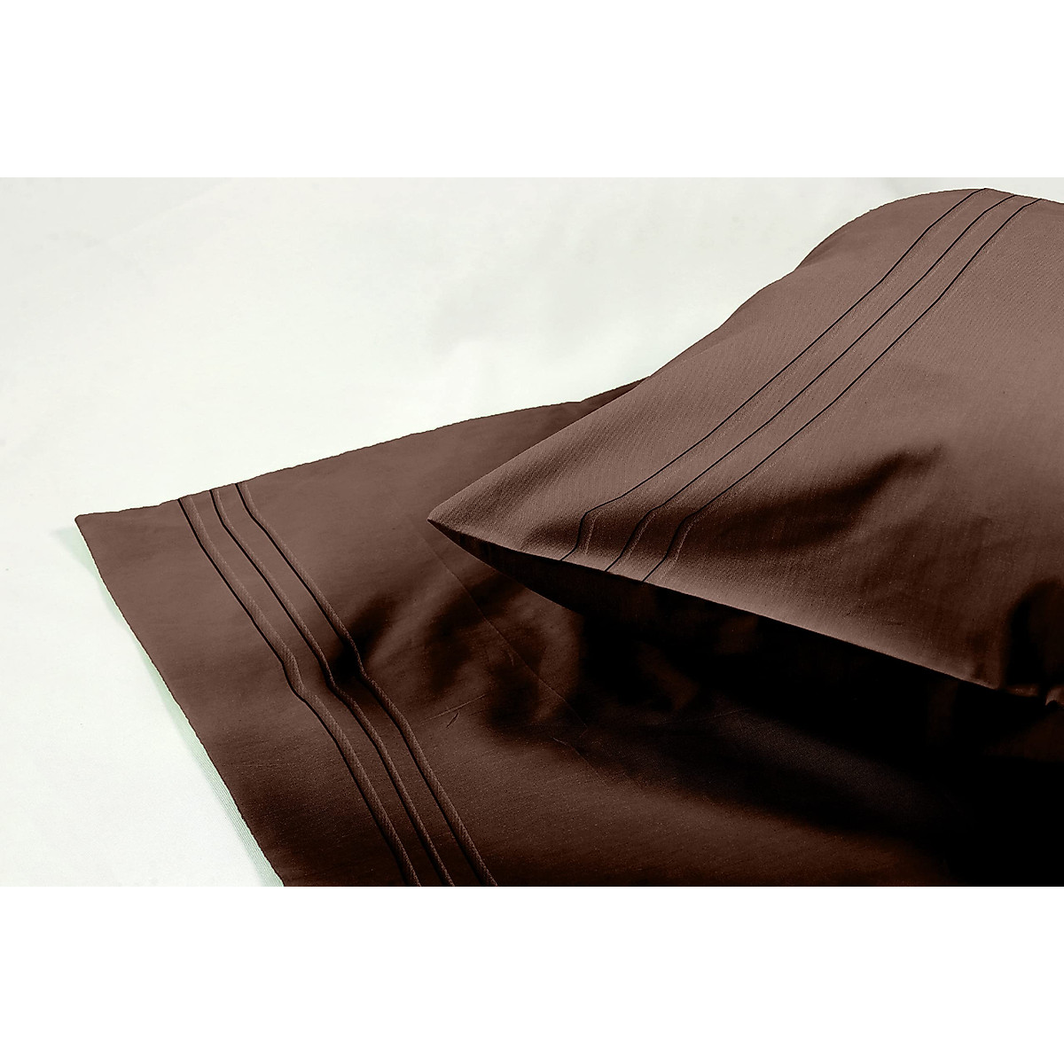Elegant Comfort 1500 Thread Count Embroidered Egyptian Quality Luxurious Silky Soft Wrinkle & Fade Resistant 2-Piece Pillowcase, King, Chocolate Brown