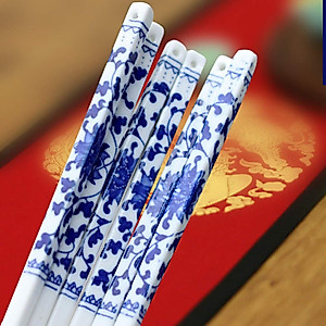 Cabilock Utensil Set Flatware Set 5 Pairs Chinese Blue and White Porcelain Chopsticks Ceramic Chopsticks Chinese Tableware (Random Pattern) Serving Utensils Set Dishware Sets