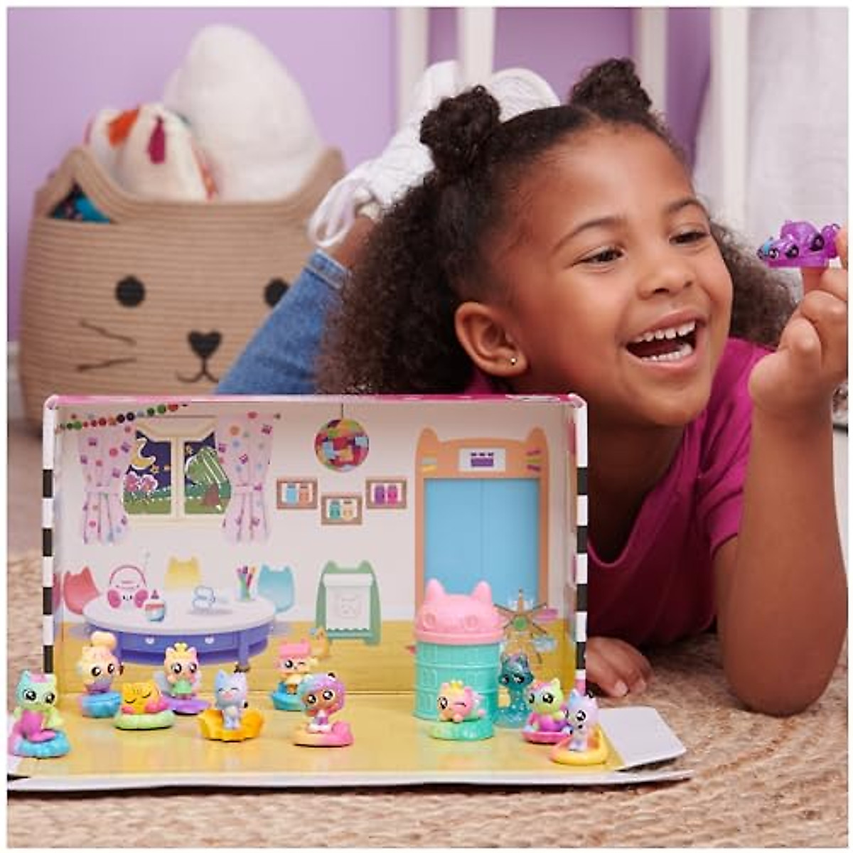 Gabby’s Dollhouse, Meow-mazing Mini Figures 12-Pack (Amazon Exclusive) Rainbow -Themed Toy Figures and Playsets Kids Toys for Ages 3 and up