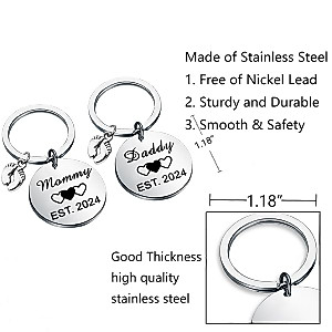 BNQL Daddy and Mommy Est 2024 Keychain Set New Parent Gifts Pregnancy Announcement Gifts for Mom First Time Parents Gifts (daddy mommy 2024 keychain)