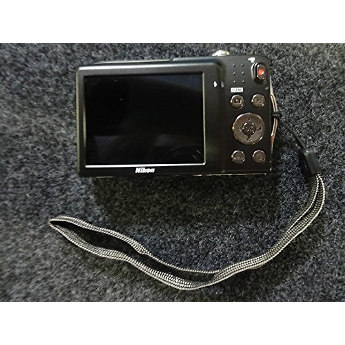 Nikon COOLPIX S3300 16 MP Digital Camera with 6x Zoom NIKKOR Glass Lens and 2.7-inch LCD (Silver) (Discontinued by Manufacturer)