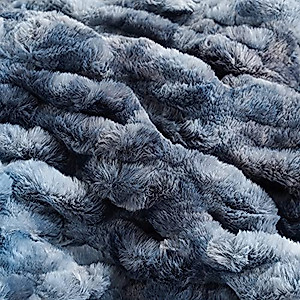 Super Soft Faux Fur Throw Blanket- Royal Luxury Cozy Plush Blanket use for Couch Sofa Bed Chair, Reversible Fuzzy Faux Fur Velvet Blanket 50 Inch x 60 Inch (Blue)