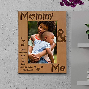 KATE POSH - Mommy & Me Engraved Natural Wood Picture Frame, I Love Mommy Photo Frame, New Baby Gifts, Nursery Picture Frame, New Mom Gifts (5x7-Vertical)