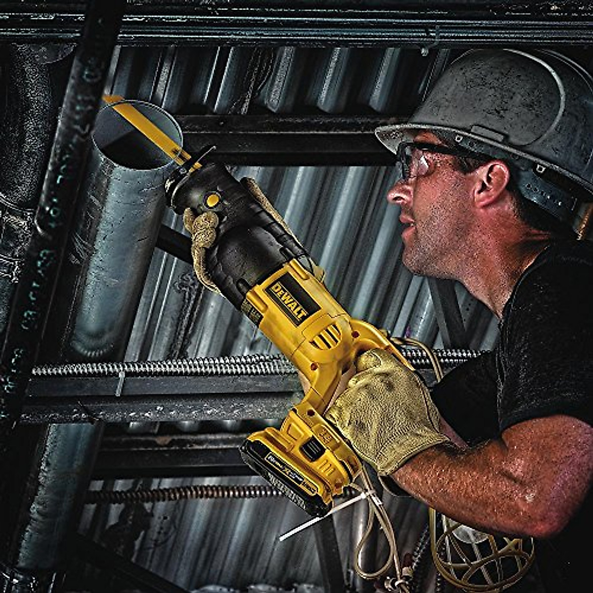 DEWALT Battery Adapter 18V to 20V, For Drills, Sanders and More, Charger Not Included, Bare Tool Only (DCA1820)