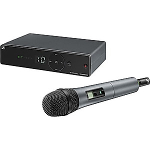 Sennheiser XSW 1-825-A UHF Vocal Set with e825 Dynamic Microphone (A: 548 to 572 MHz) With Microphone Accessory Kit