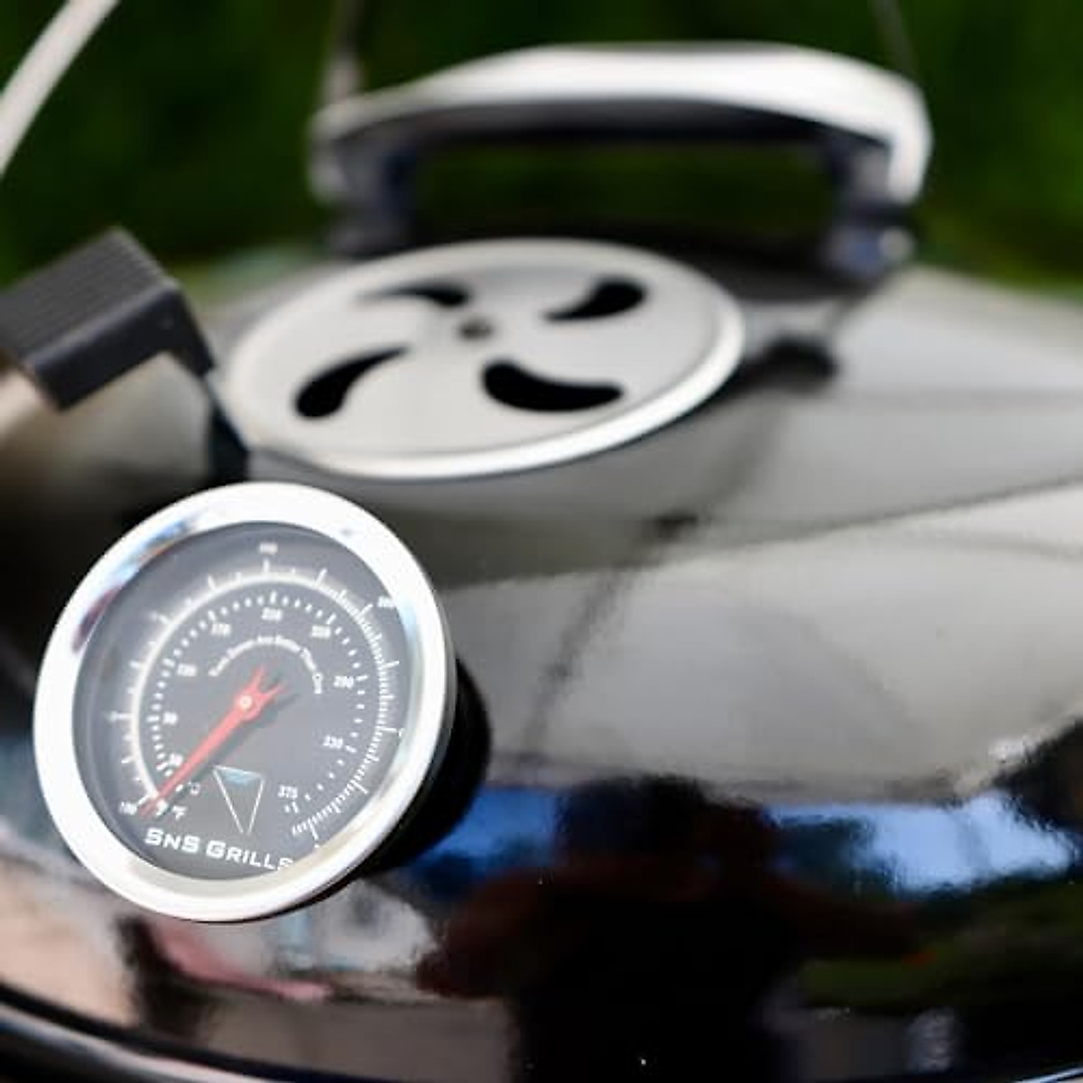 Slow 'N Sear® Travel Kettle Grill