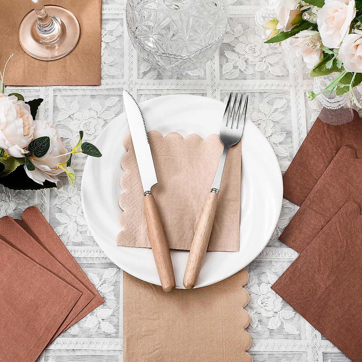 Zhanmai 100 Pack Cocktail Napkins 5 x 5 Inch Scalloped Napkins Beverage Napkins Gradient Color Paper Napkins with Scalloped Edges Thick Disposable Luncheon Napkins for Party Supplies (Earth Tone)