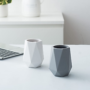 YOSCO Silicone Desk Pen Holder Stand Diamond Facet Pencil Cup Pot Desk Organizer Makeup Brush Holder (2 Pack-White)