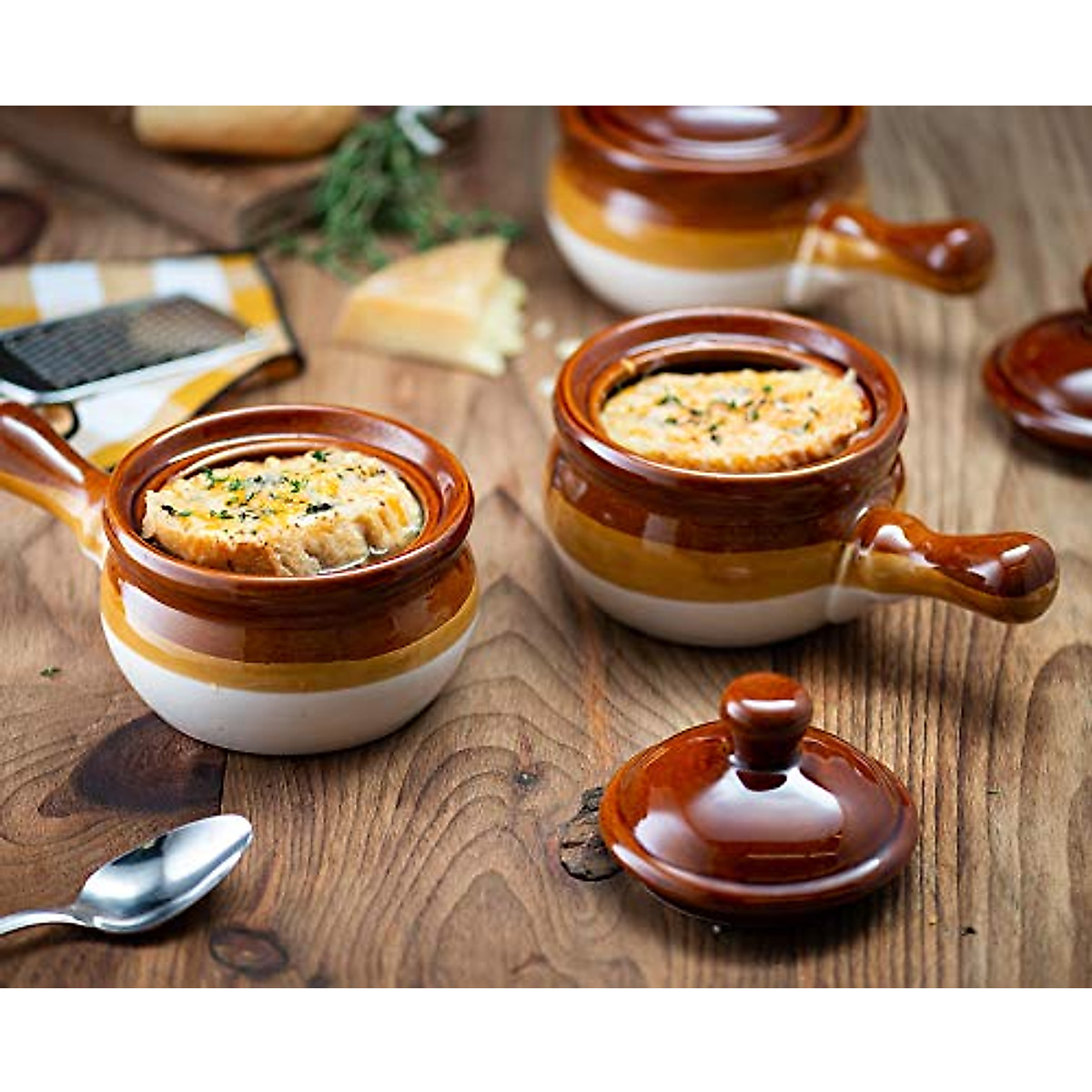 French Onion Soup Crocks with Lids, by Kook, Ceramic Bowls, Large Handles, Dishwasher, Microwave, Oven & Broil Safe, Brown/White, Set of 4, 15 oz, Puebla Collection