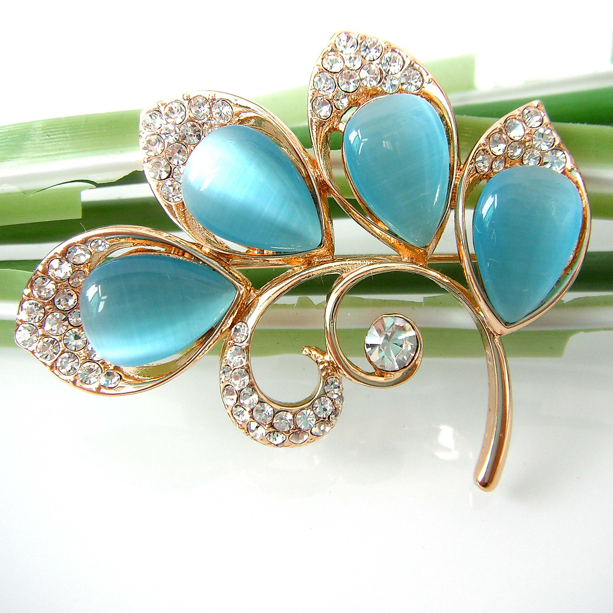 Navachi 18k Gold Plated Blue Opal Crystal Branches Leaves Az7856b Brooch Pin
