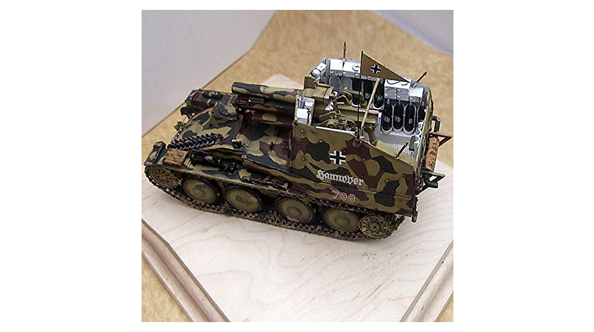 AEVVV Sturmpanzer 38(t) Grille Tank Model Kit - 1:35 Scale