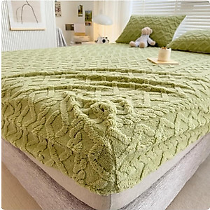 Lyvara Luxury Mattress Covers,Lyvara Magic Mattress Covers,Lyvara Magic Mattress Cover,Velvet Mattress Cover, Milk Velvet Checkered Bedding Mattress Cover (Green, Full)