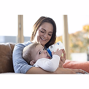 Tommee Tippee Closer to Nature Newborn Baby Bottle Starter Set | Breast-Like Nipple, Anti-Colic Valve - Blue, Boy